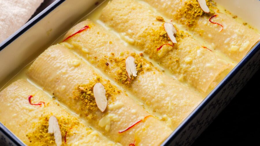 Malai Roll Recipe | Bread Malai Roll Recipe 15 Minute Dessert